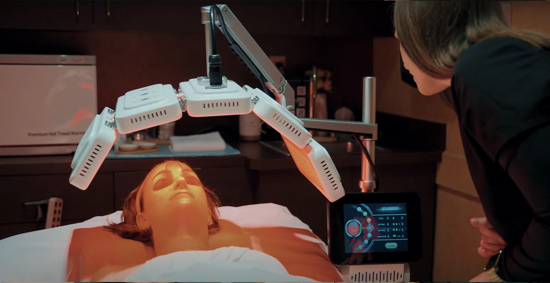 Rejuvenate skin with Anti-Aging Red Light Body Therapy at NWFace Kirkland